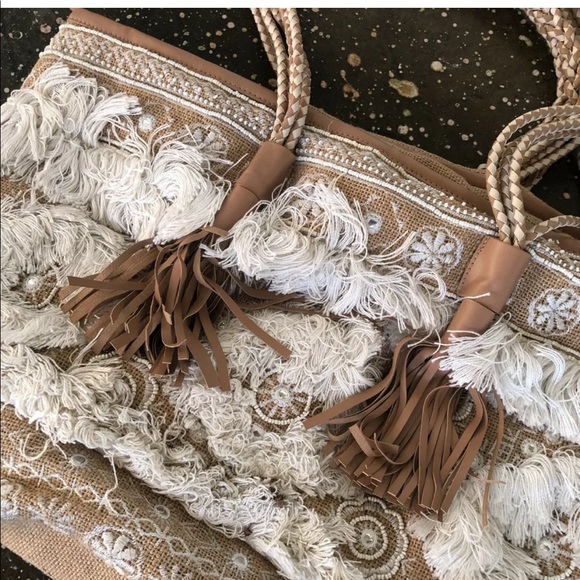 SHASHI | Bags | Shashi Belly Tote Natural Tassel Beige Boho | Poshmark
